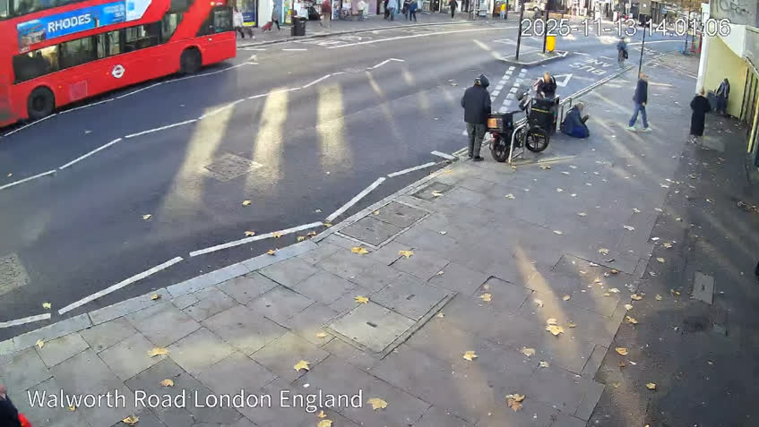 【LIVE】 Live Cam London - Walworth Road | SkylineWebcams