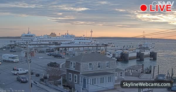 【LIVE】 Live Cam Vineyard Haven Harbor - Massachusetts | SkylineWebcams