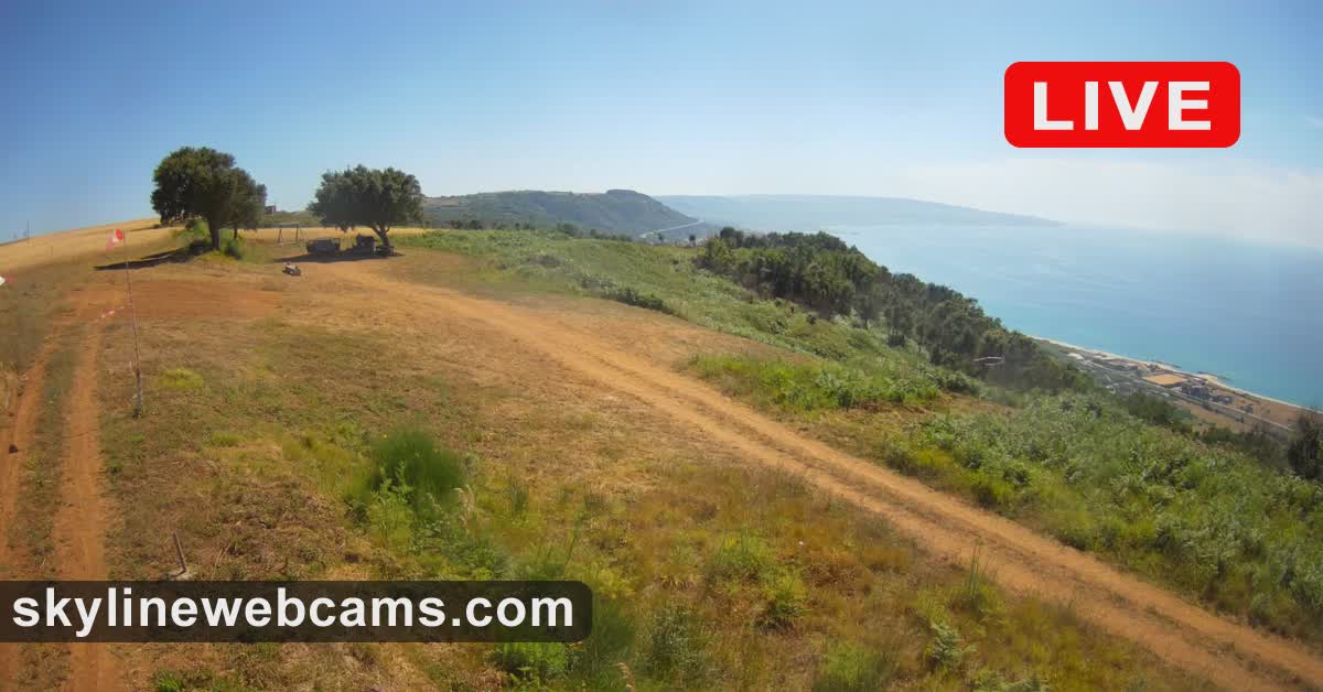 【LIVE】 Webcam Paragliding launch pad in Pizzo Calabro | SkylineWebcams