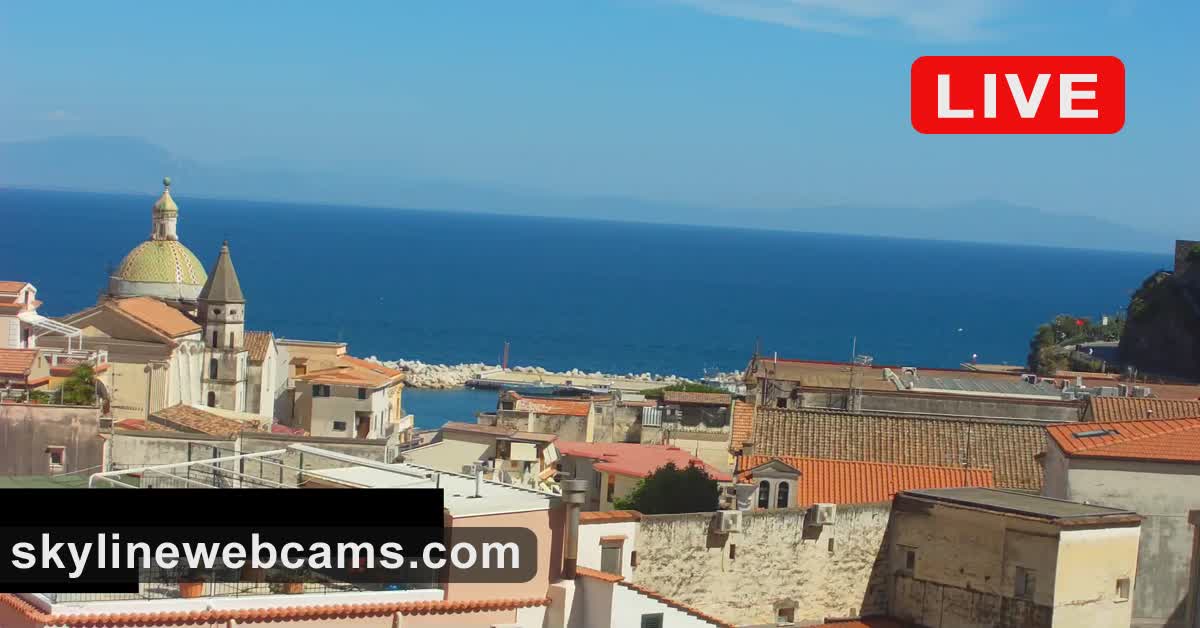 Webcam en direct Vue panoramique de Cetara | SkylineWebcams