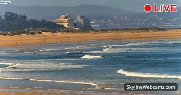 【LIVE】 Cámara web en directo Playa de Loredo - España | SkylineWebcams