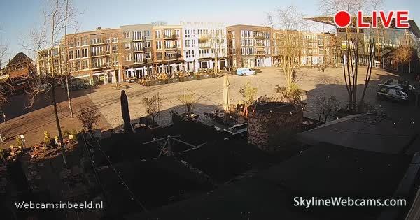 【LIVE】 LIVE Camera Leeuwarden - Πλατεία Wilhelminaplein | SkylineWebcams