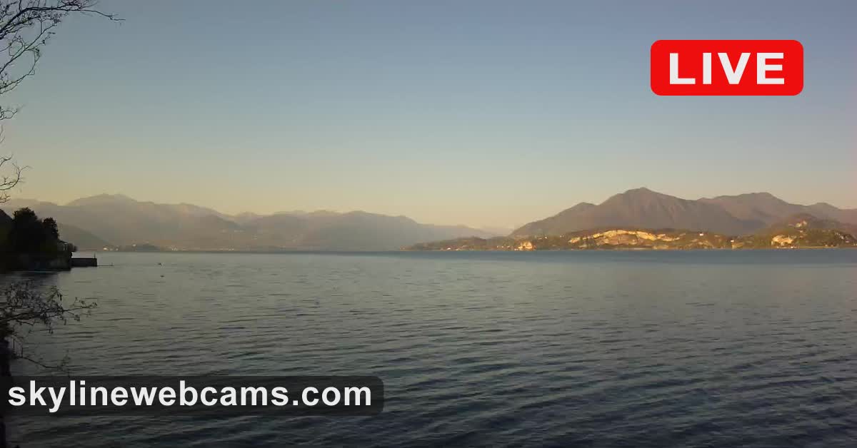 Cámara web en directo Belgirate - Lago Mayor | SkylineWebcams