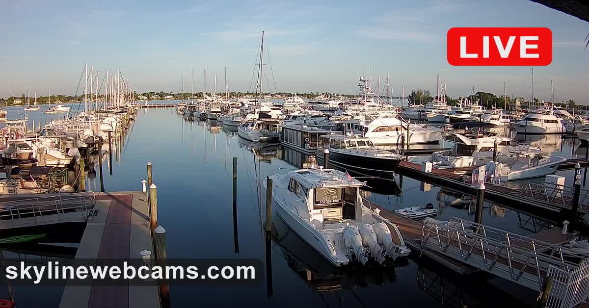 LIVE Camera Μαρίνα Sunset Bay - Στιούαρτ | SkylineWebcams