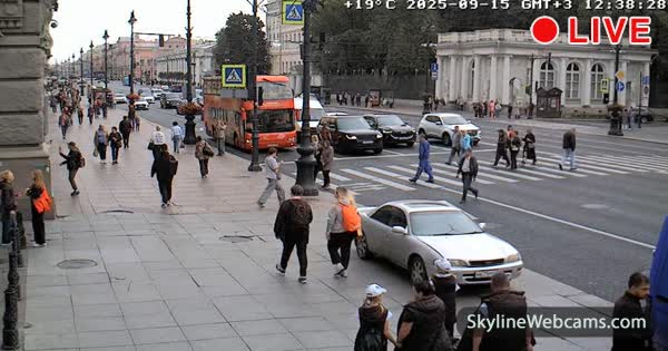 【LIVE】 Web Kamera uživo Sankt Peterburg - palača Anichkov | SkylineWebcams