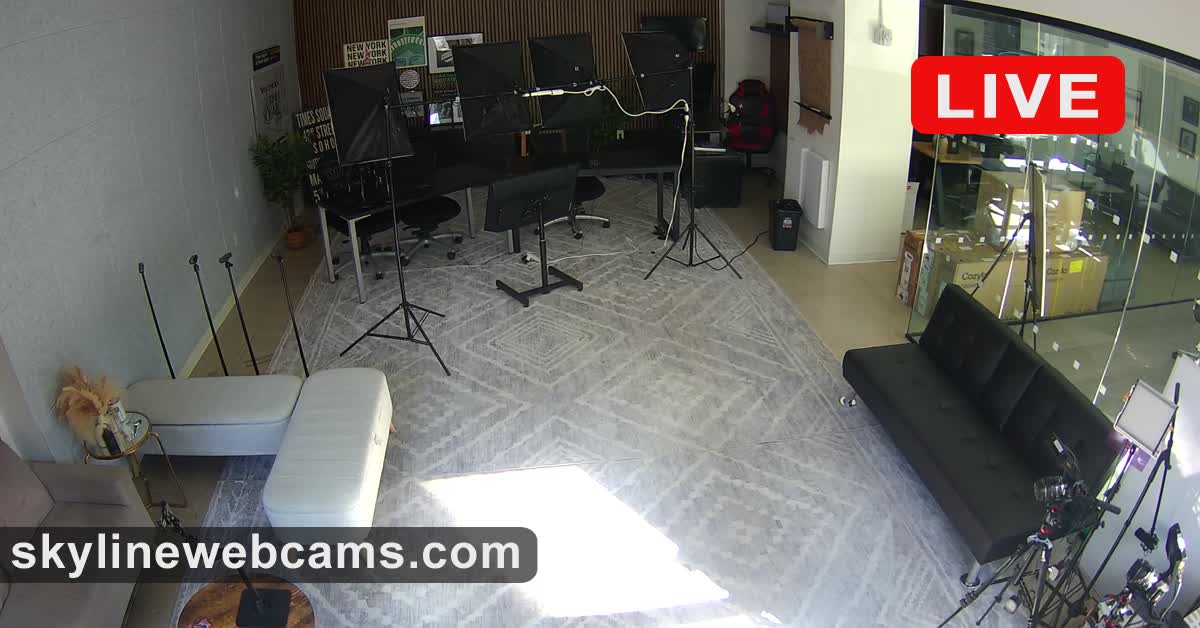 Live Cam Podcast View in Times Square - New York | SkylineWebcams